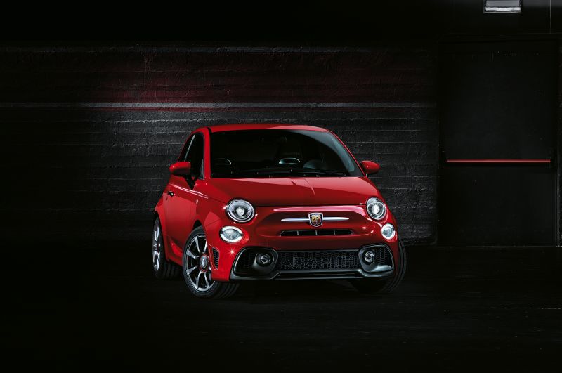 Abarth 595 Competizione 1.4 T-Jet (180 Hp) Automatic